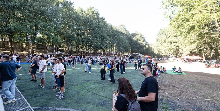 Já estão disponíveis os passes gratuitos para o Rock no Rio Febras. E ...